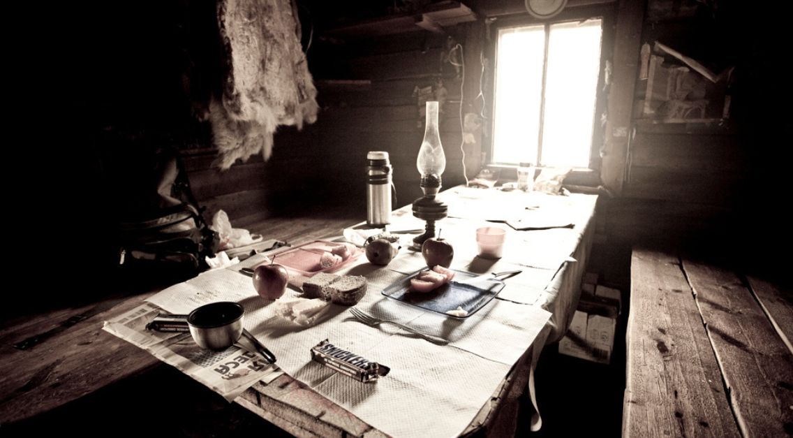 Strong Sámi and Reindeer Skulls - Tom Beckbe Field Journal