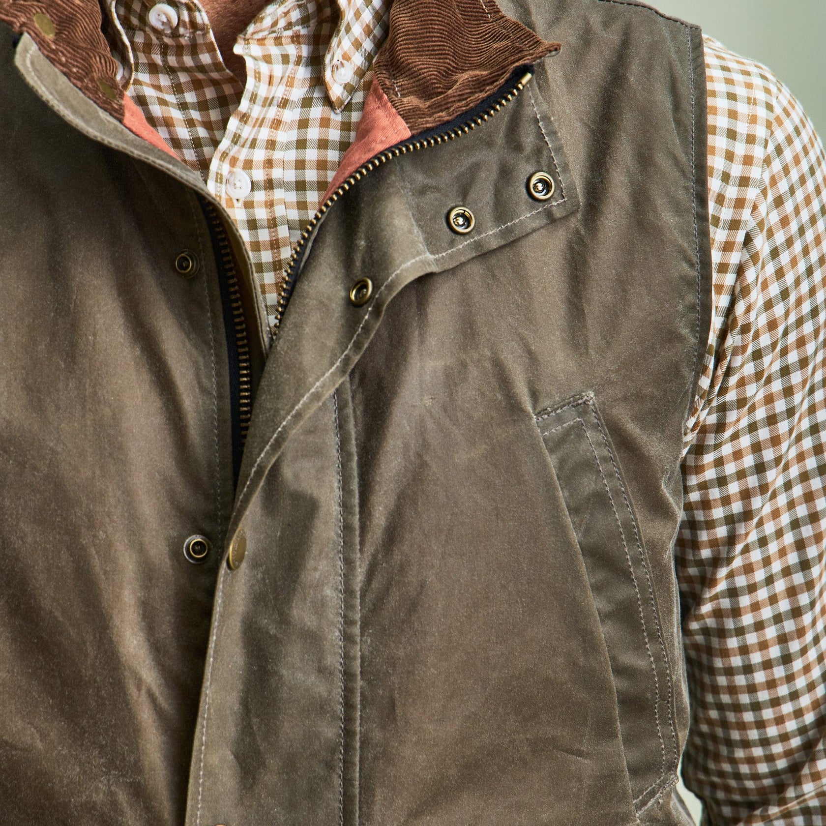 Men's Ducks Unlimited Waxed Canvas Kinsman Vest - Tom Beckbe