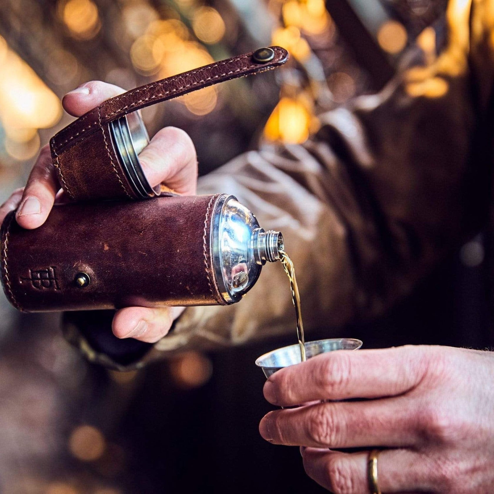 Leather Bottle Flask (8oz) – Tom Beckbe