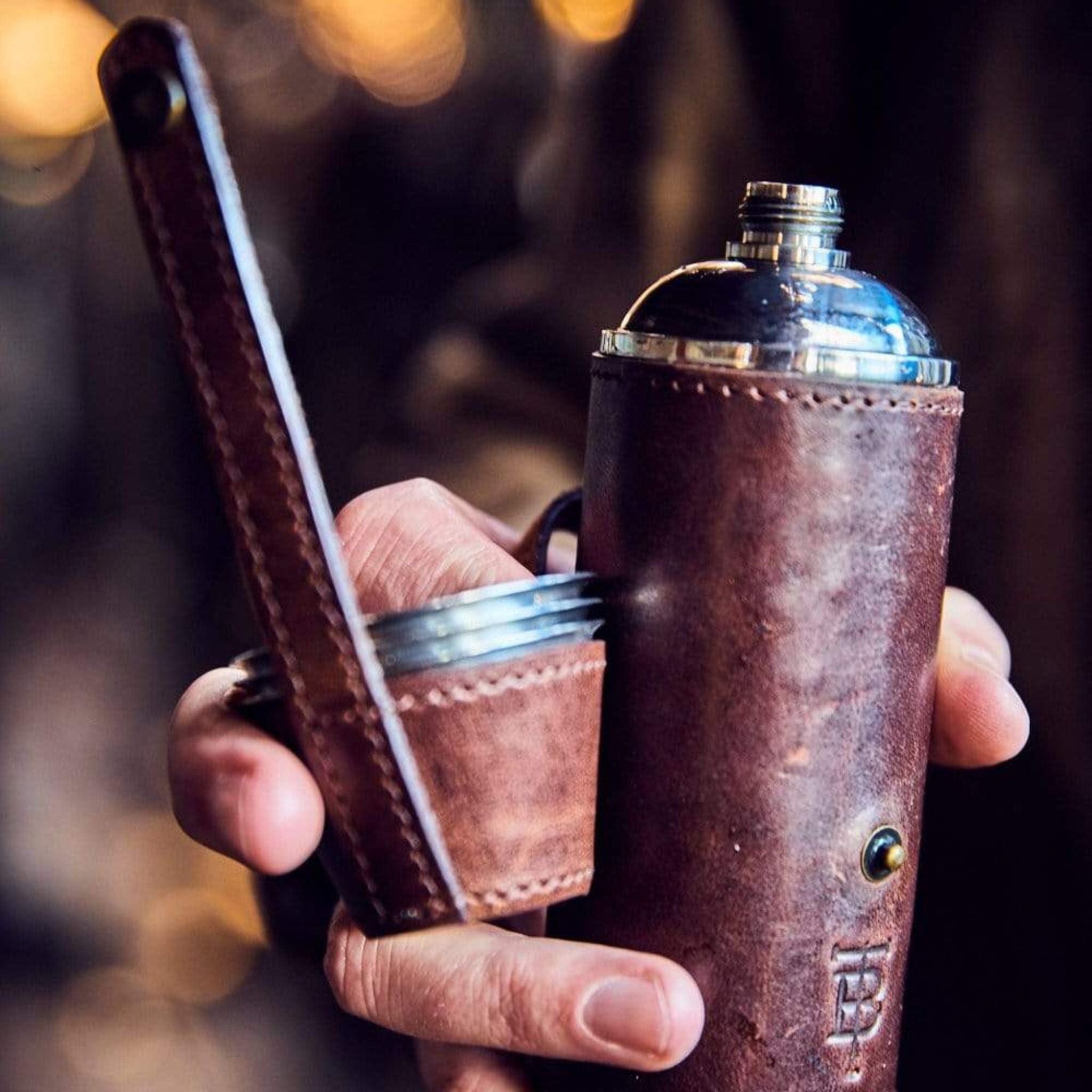 Leather Bottle Flask (8oz) – Tom Beckbe
